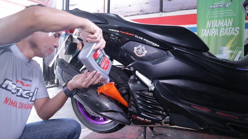 Oli Paling Bagus Buat Motor Matic Honda - Motor Sehat