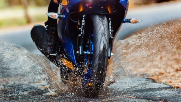 Ukuran Ban Motor R15 V2: Pentingnya Memahami Ukuran Ban yang Tepat ...