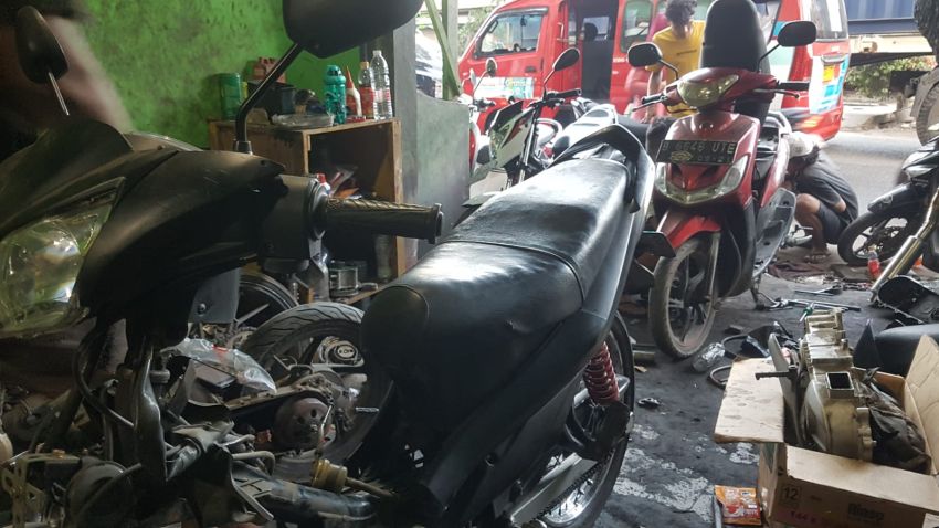 Ciri Ban Tubeless Motor Bocor: Penyebab dan Cara Mengatasinya - Motor Sehat